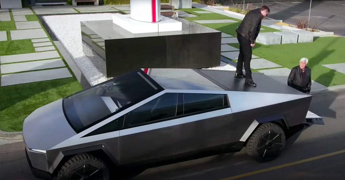Jay Leno og Elon Musk kører Tesla Cybertruck